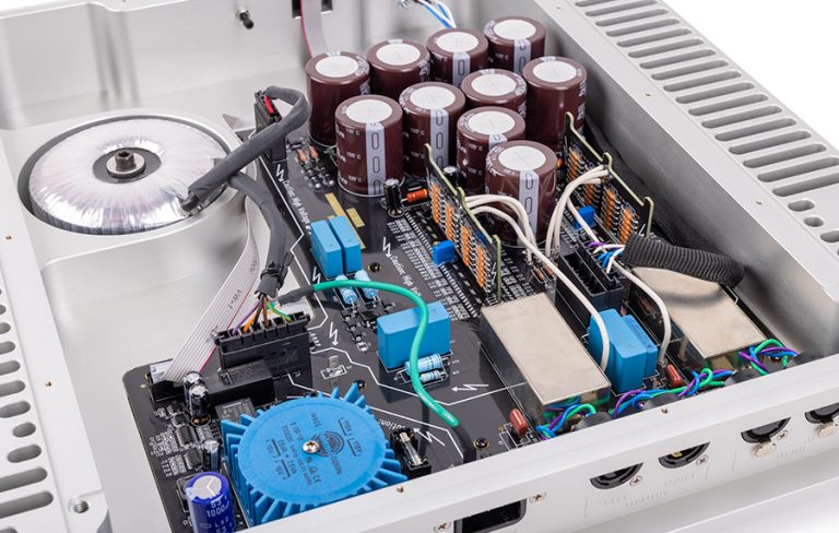 The Electrostatic Headphone Amp Features - MSB Technology